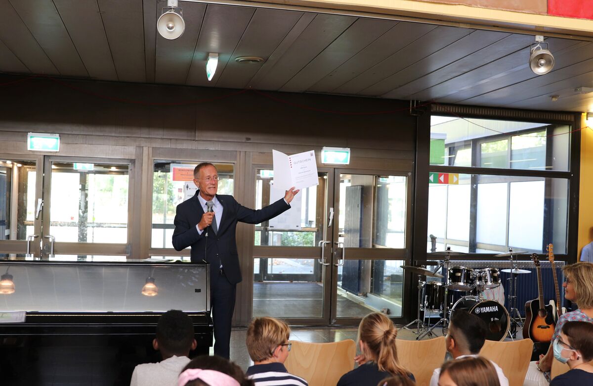 Staatsminister Axel Wintermeyer: „Gute Bildung ist das beste Rüstzeug ...