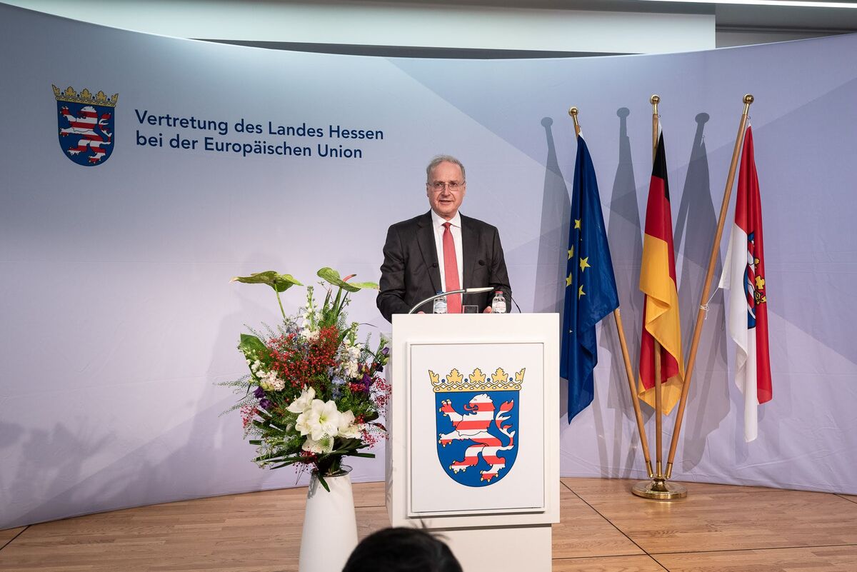Leiter der Hessischen Landesvertretung in Brüssel geht in den Ruhestand | staatskanzlei.hessen.de
